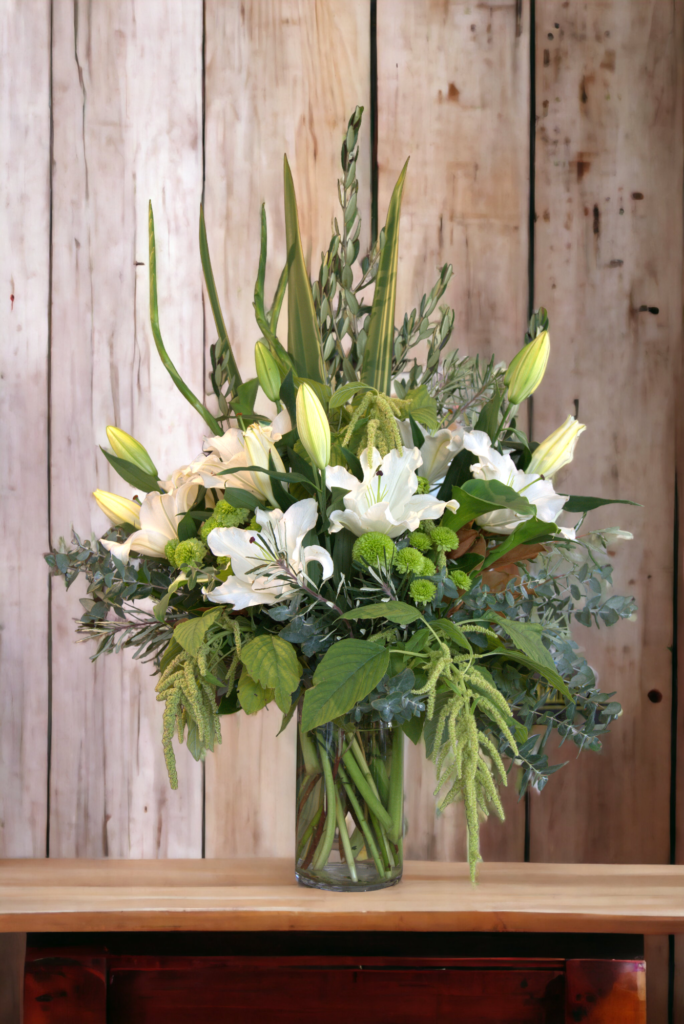 Vase Arrangement – Voigt's Flowers